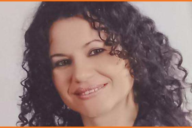 Angela Kosta – Biografia dhe një tregim-përrallë - Orfeu.AL