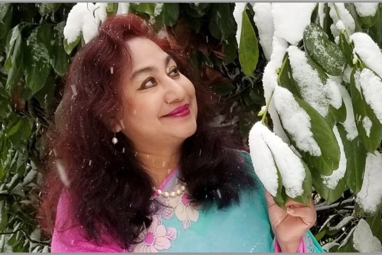 Tasneem Hossain - Poem Cycle and Biography - Orfeu.AL